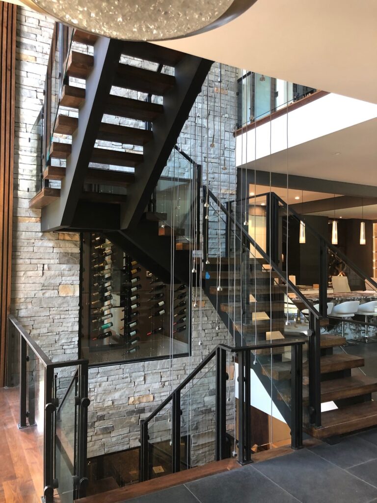 Mono-Stringer vs. Dual-Stringer Modern Floating Stairs - Southern Staircase