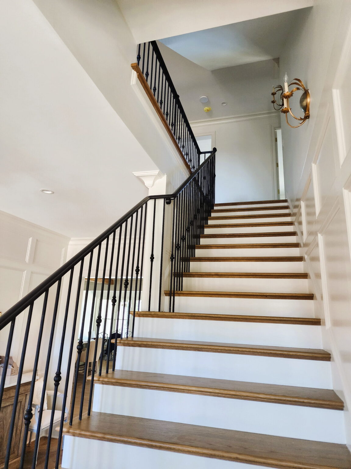 25 Modern Staircase Ideas That Can Transform a Home - Southern Staircase
